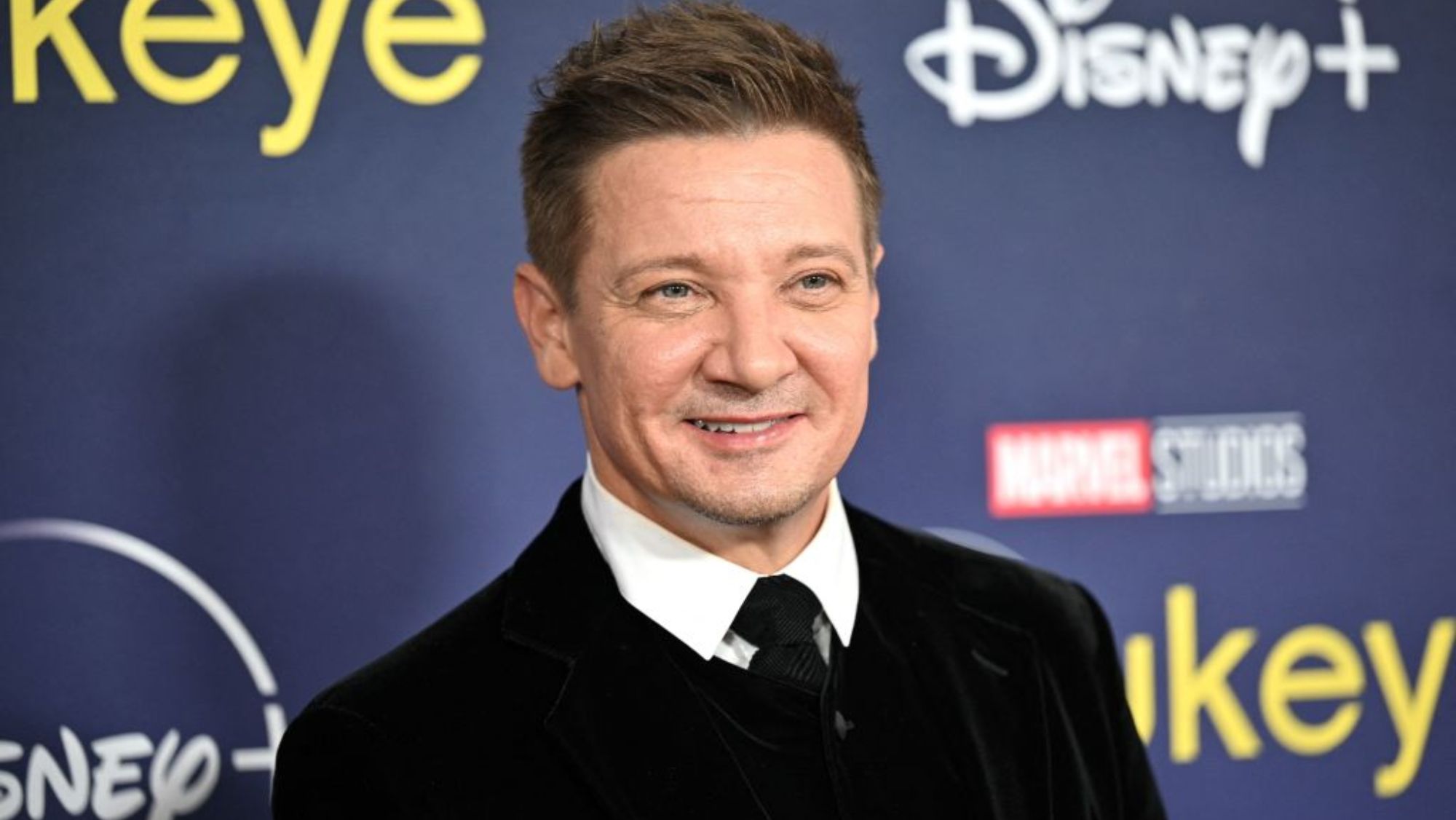 Está Grave Así Fue El Aparatoso Accidente De Jeremy Renner Con Su